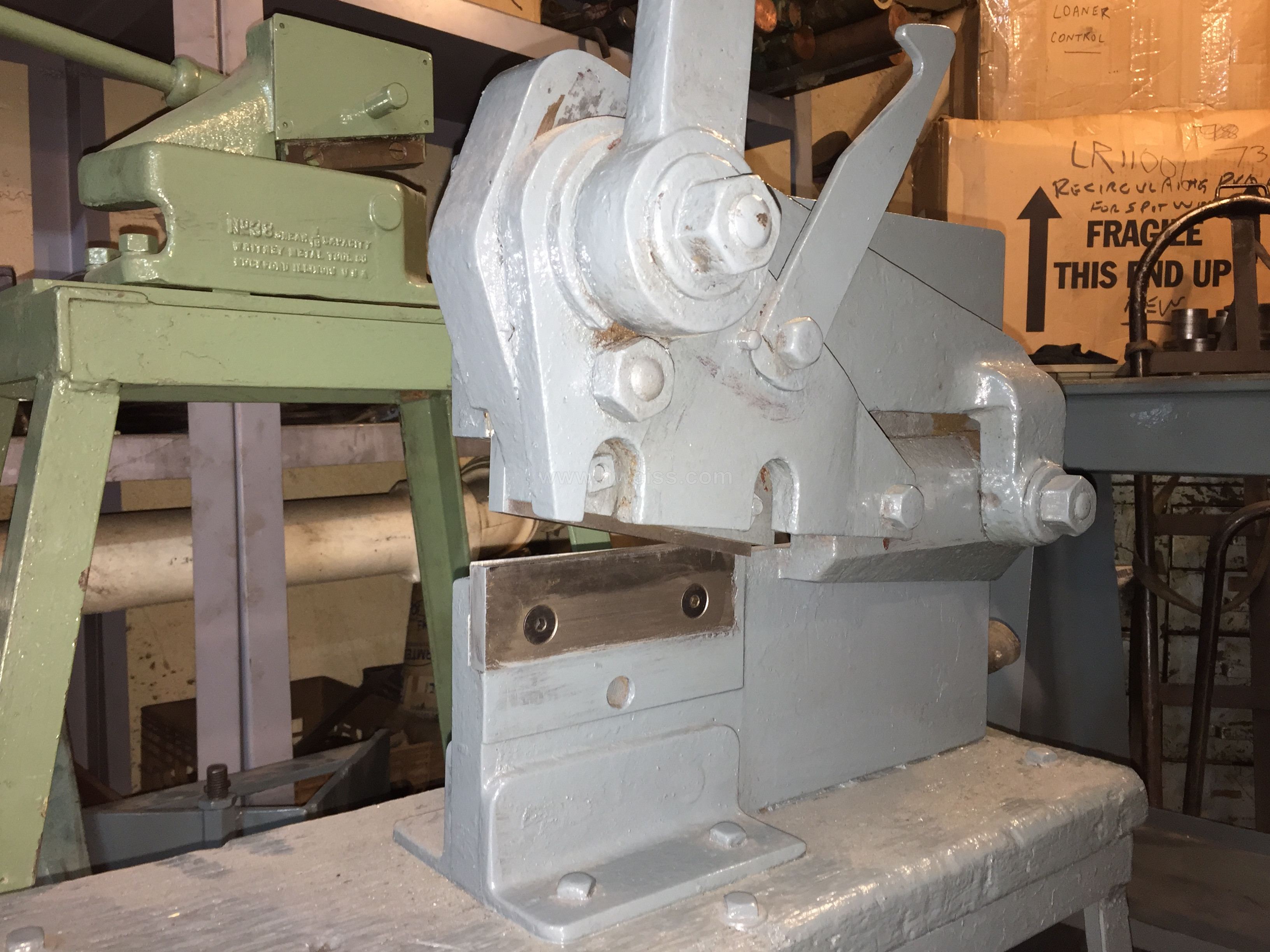 Manual Bench Shear on Stand